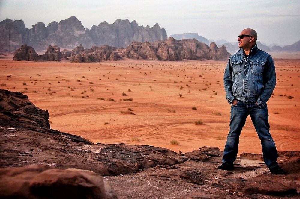 Zaven visiting Aqaba - LebanonUntravelled.com