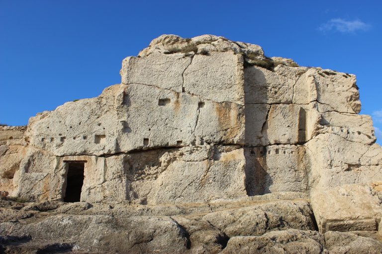 Tahet el Rih Beach, Anfeh - LebanonUntravelled.com